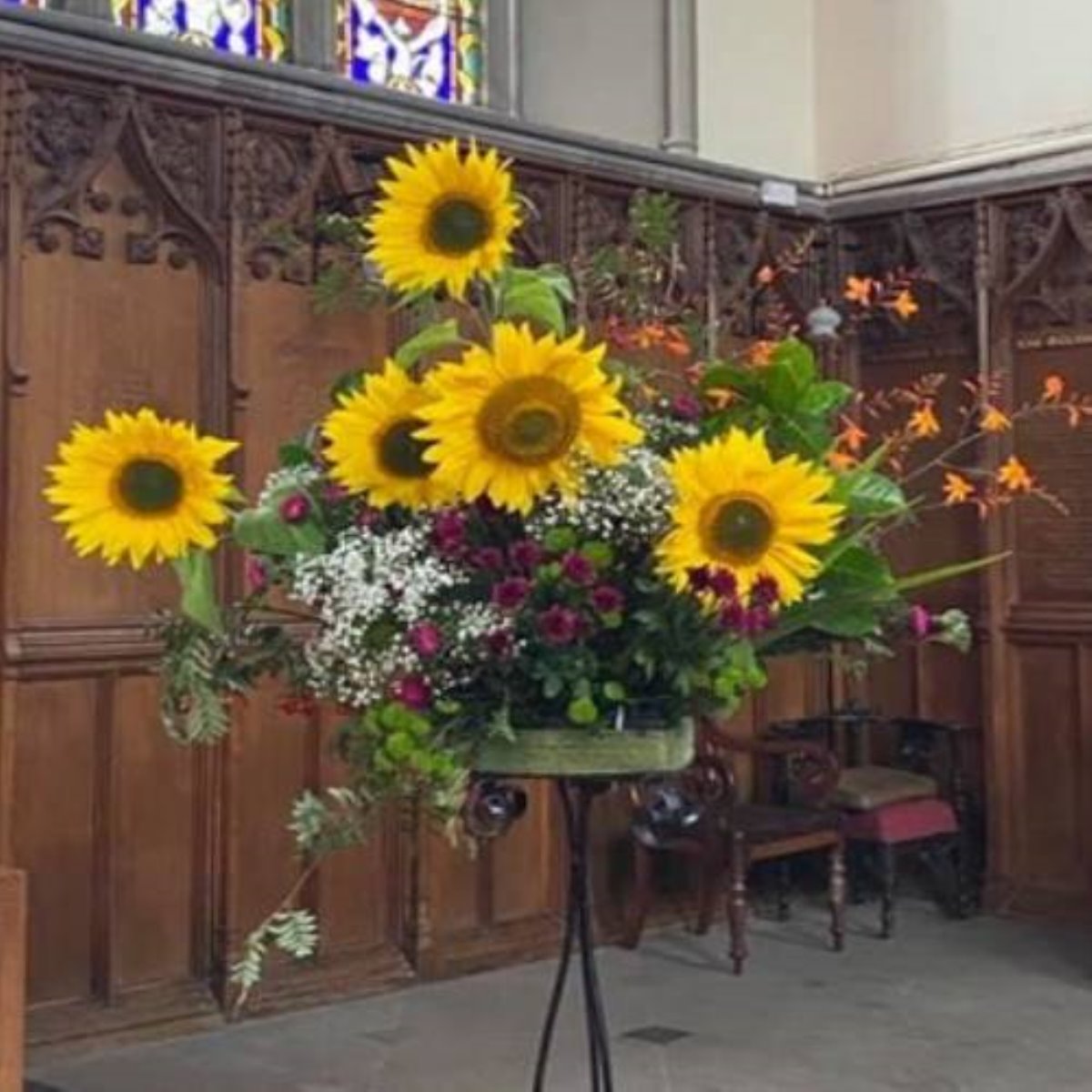 BEAUTIFUL CHAPEL FLOWERS | News | Glenalmond College